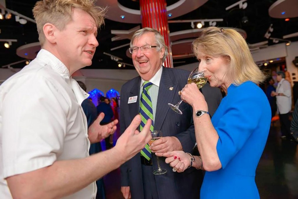 Gordon-Ramsay-lookalike-Mix-and-mingle-Martin-Jordan - Gordon Ramsay ...